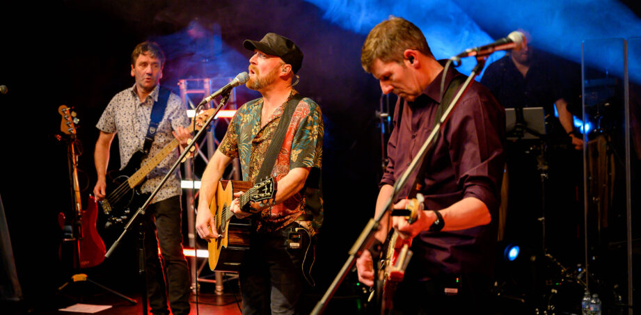 Beat The Drum - The Runrig Experience | The Met